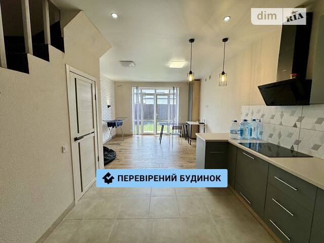 DIM.RIA – Продам таунхаус в Гатне, Київська обл., вулиця Барвінкова, 3x поверховий з ділянкою на ...